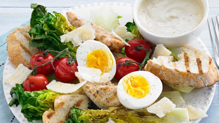 18 Salad & Salad Dressing Infographics That Will Help You Slim Down!